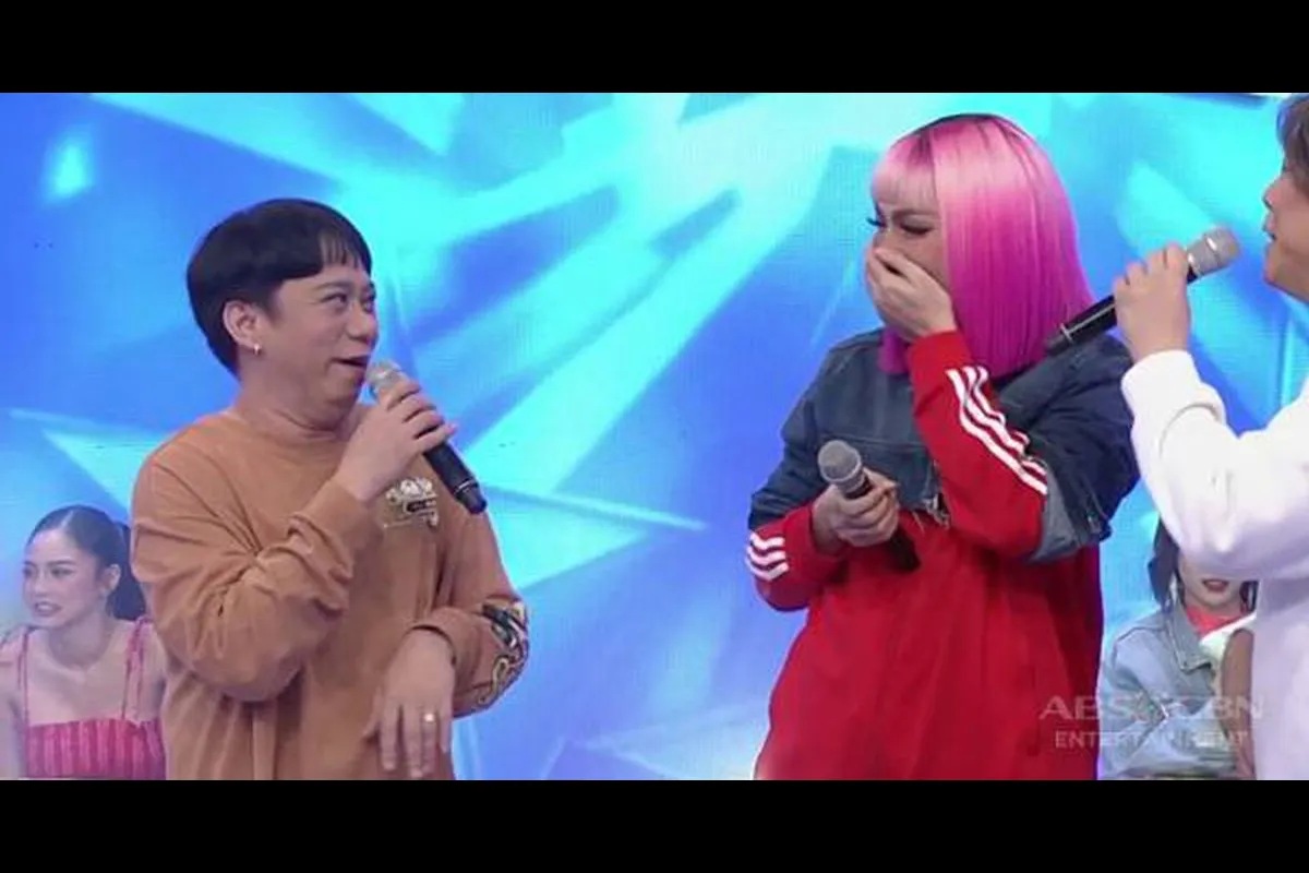 Vice Ganda, ibinuking kung ano ang ginawa ni Lassy sa derma | It’s ...
