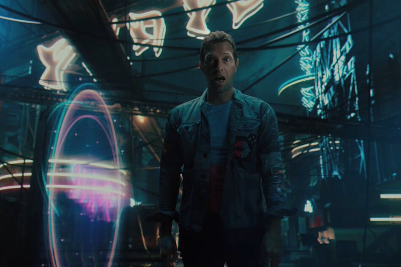 ‘Sinkbeat’: Chris Martin reveals the story behind Coldplay’s ‘Higher ...