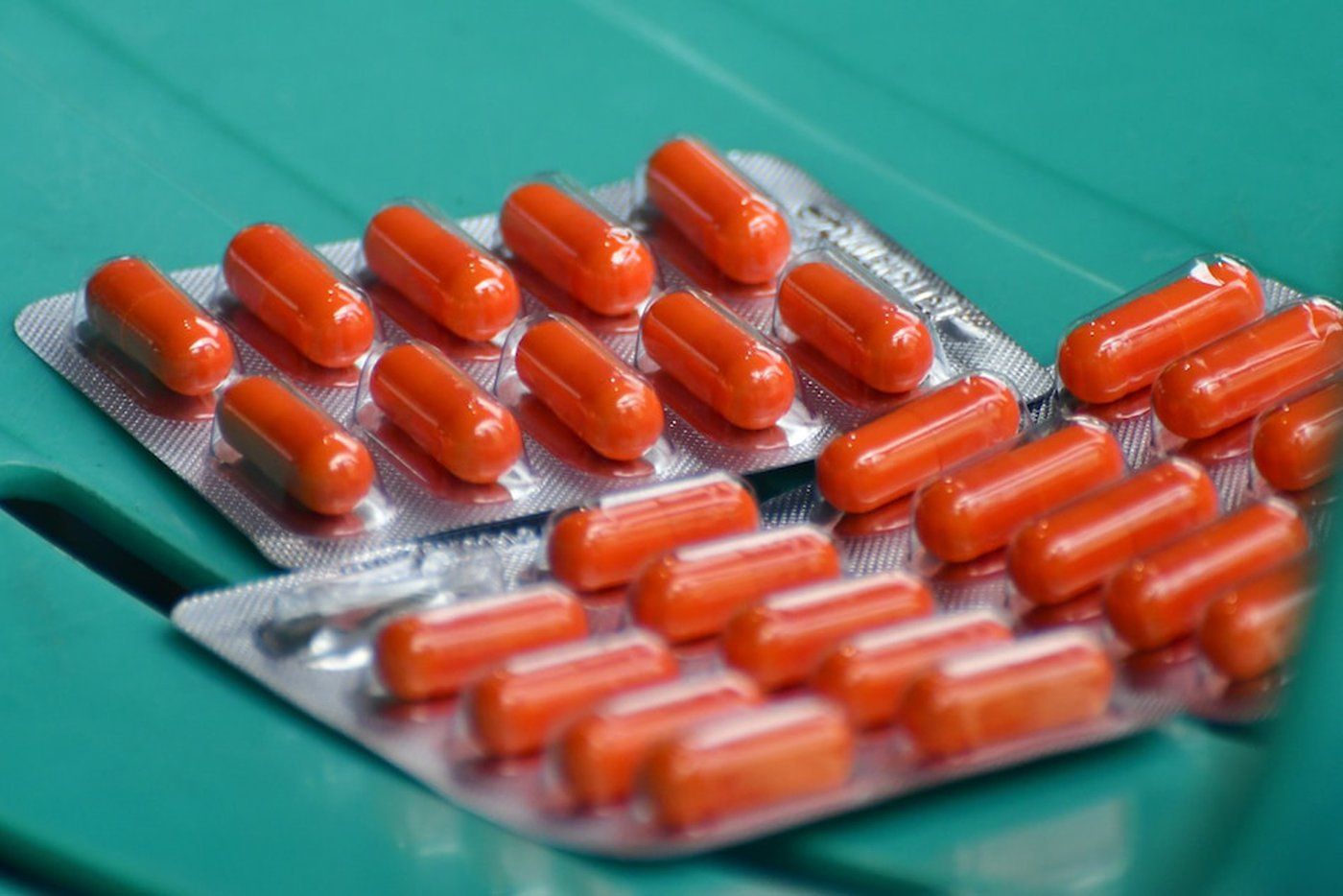 FDA walang kapangyarihang parusahan sina Defensor, Marcoleta sa ...