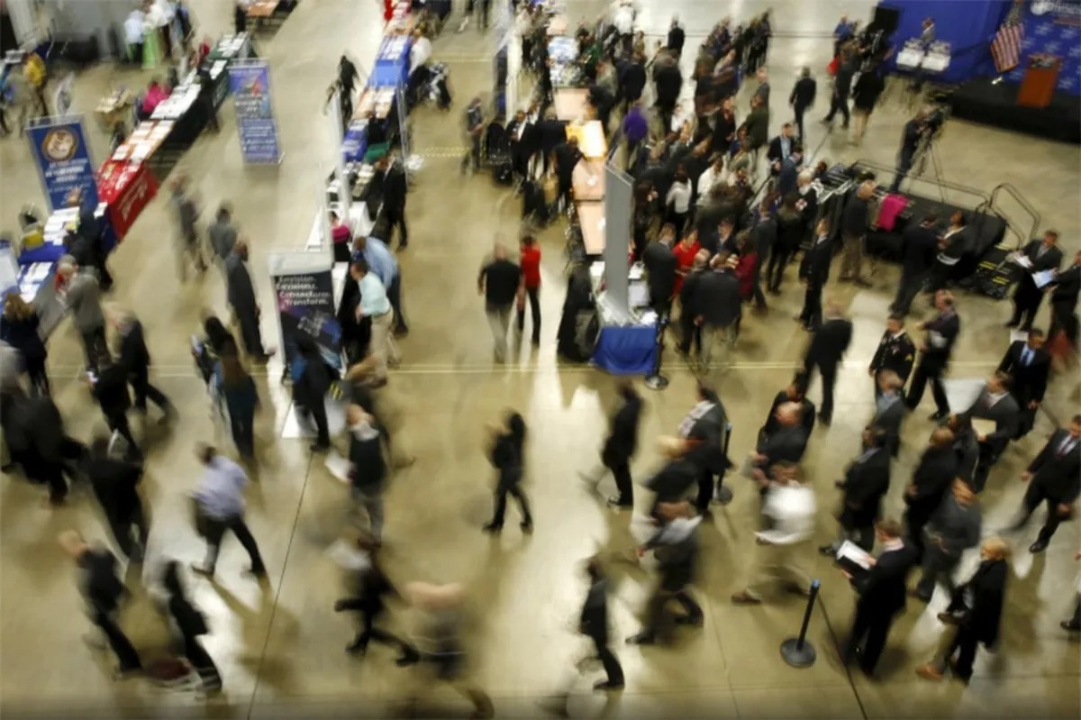 Desperate for employees, US businesses struggle to hire | ABS-CBN News