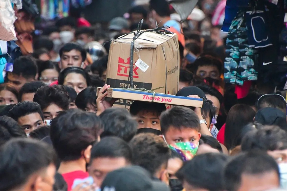 Last-minute shopping in Divisoria as Christmas nears | ABS-CBN News