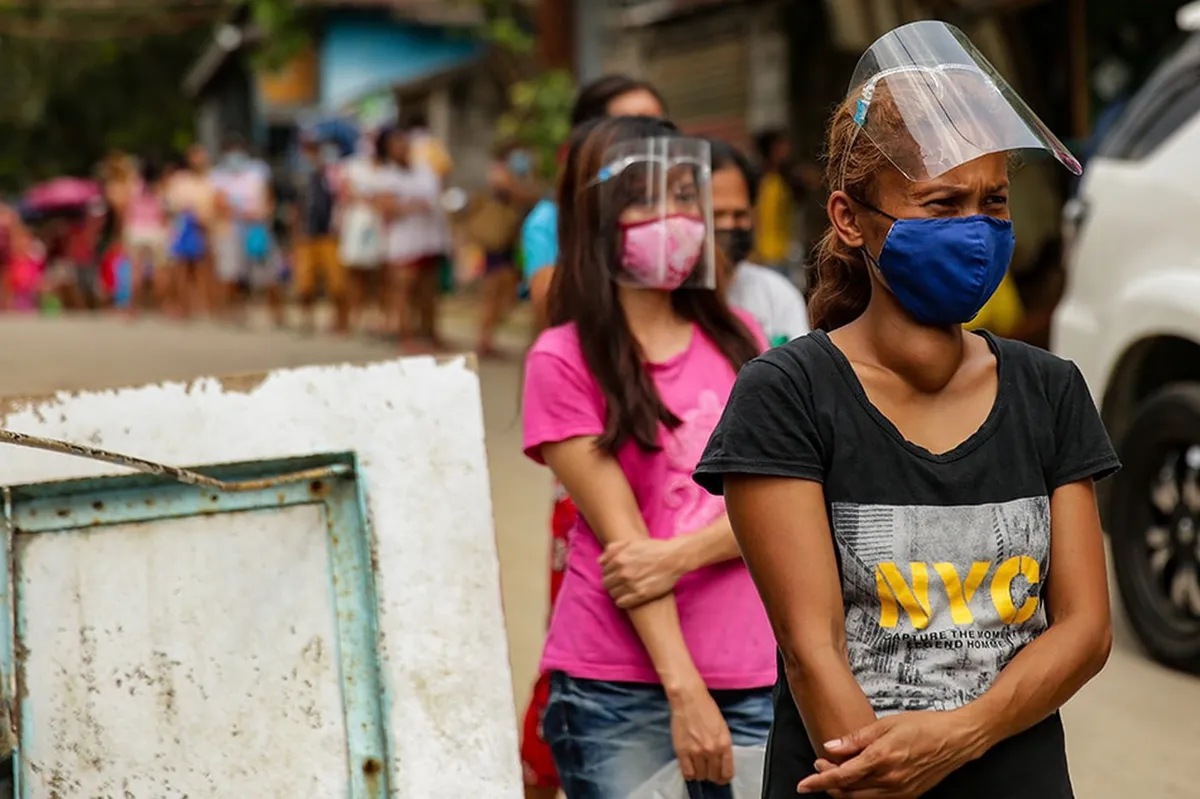 Enough warnings: PNP to 'accost' persons who wear face masks improperly ...
