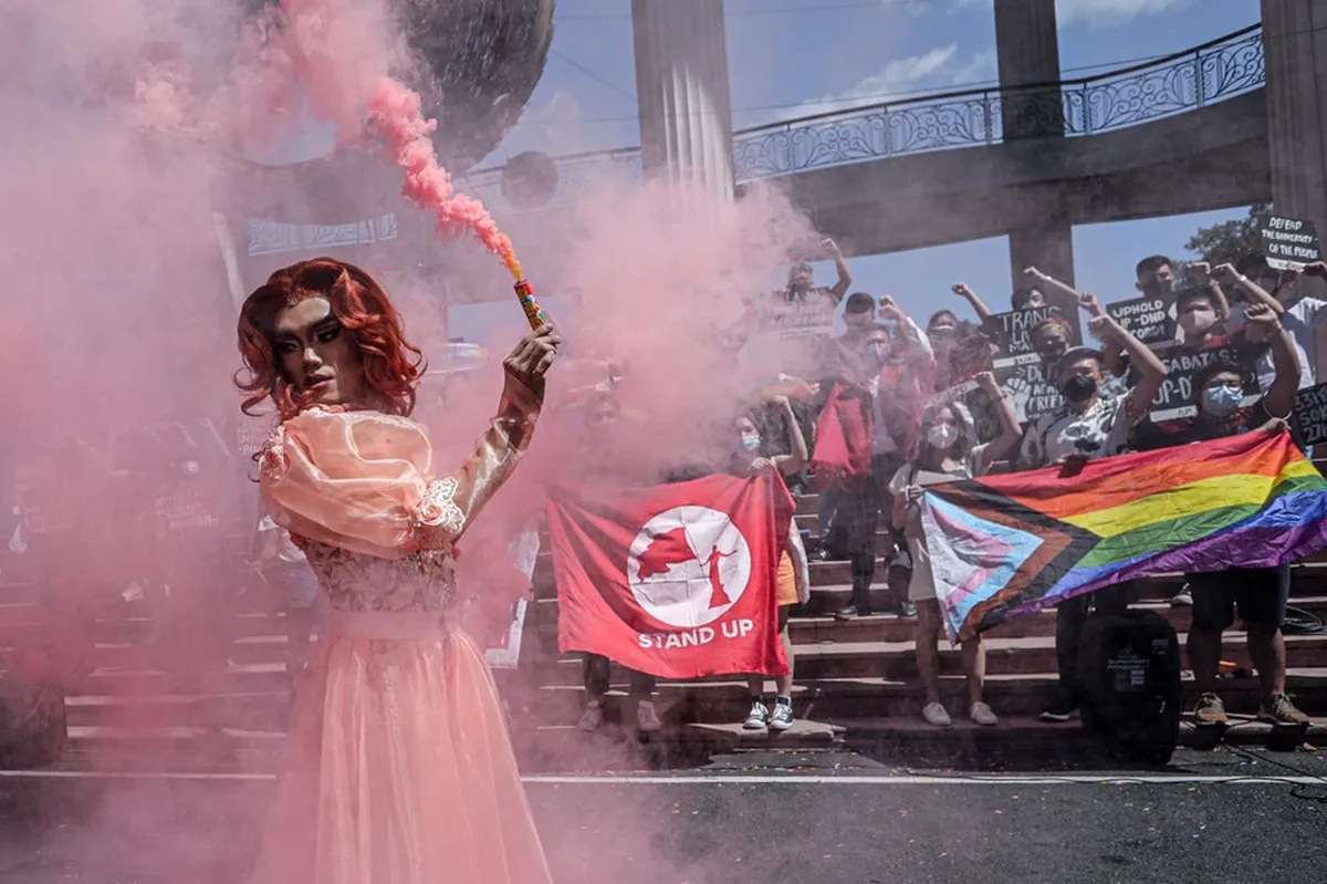 LGBTQIA+ community raises rights issues at UP Pride March | ABS-CBN News