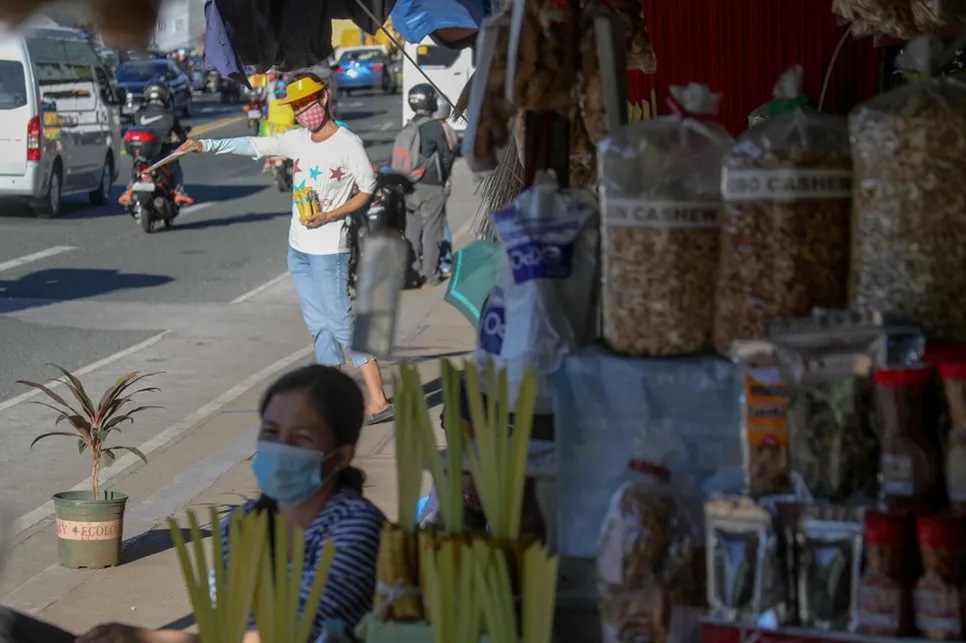 Catching customers' attention | ABS-CBN News
