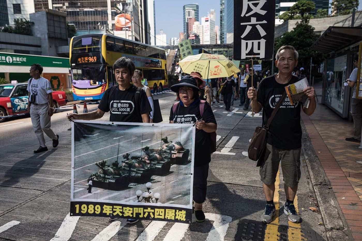 Famed Tiananmen Square 'Tank Man' photo vanishes from Bing search ...