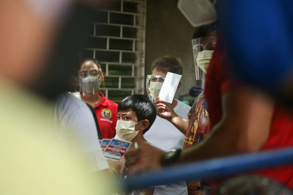 Why giving out ‘ayuda’ during a lockdown isn’t sustainable | ABS-CBN News