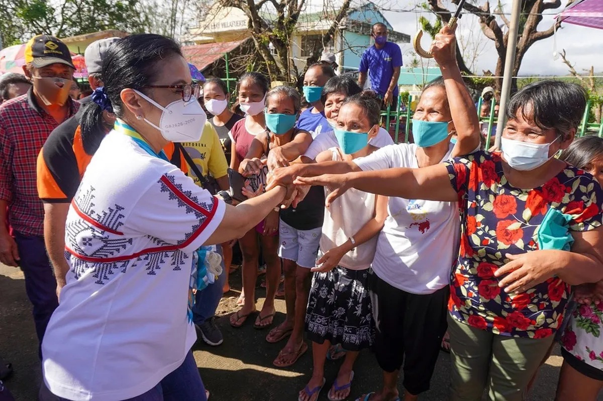 Karamihan ng CamSur mayors nais si Robredo tumakbong gobernador ng ... Karamihan ng CamSur mayors nais si Robredo tumakbong gobernador ng ...