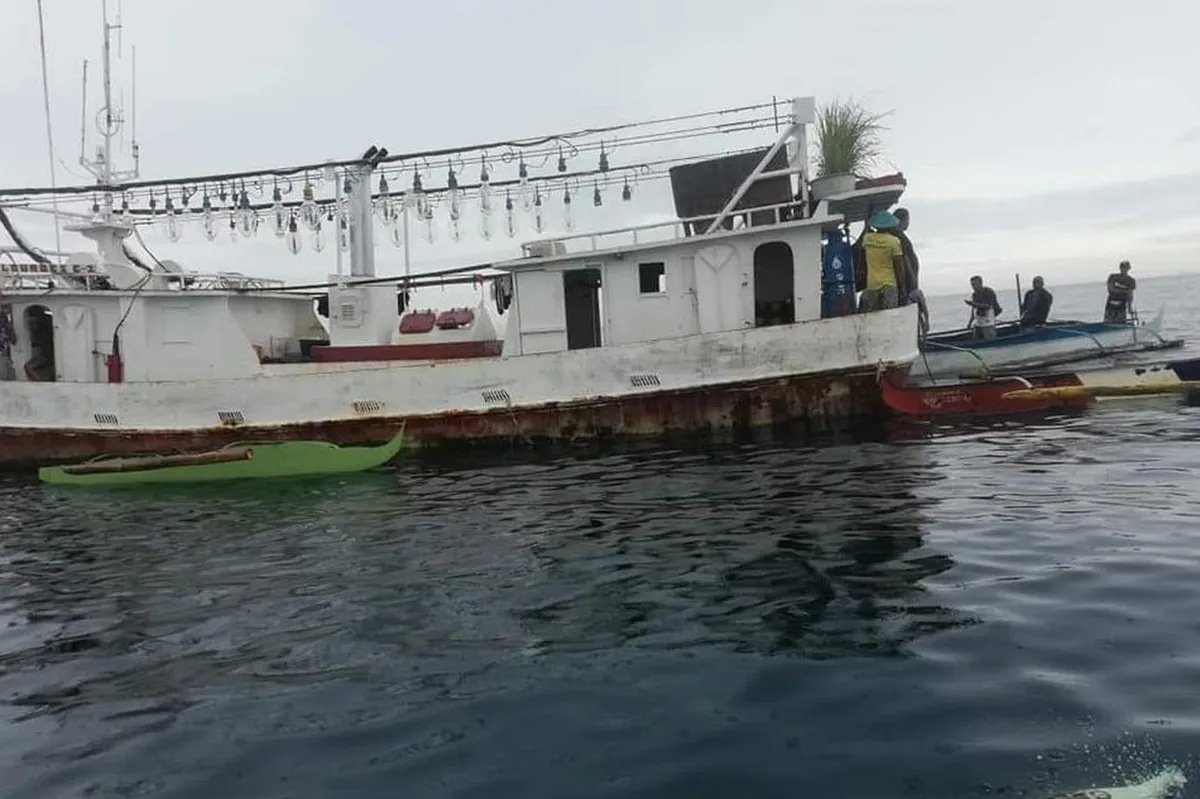 Mangingisda patay sa banggaan ng 2 bangka sa Zamboanga City | ABS-CBN News Mangingisda patay sa banggaan ng 2 bangka sa Zamboanga City | ABS-CBN News