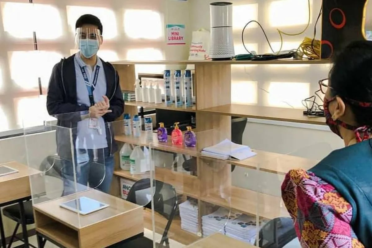 Pasig City plans to give away tablets to graduating Grade 12 students ...