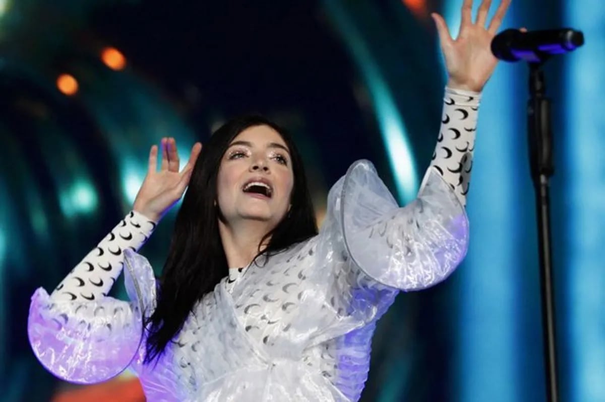 Lorde teases fans by promising new music in 2021 | ABS-CBN Entertainment