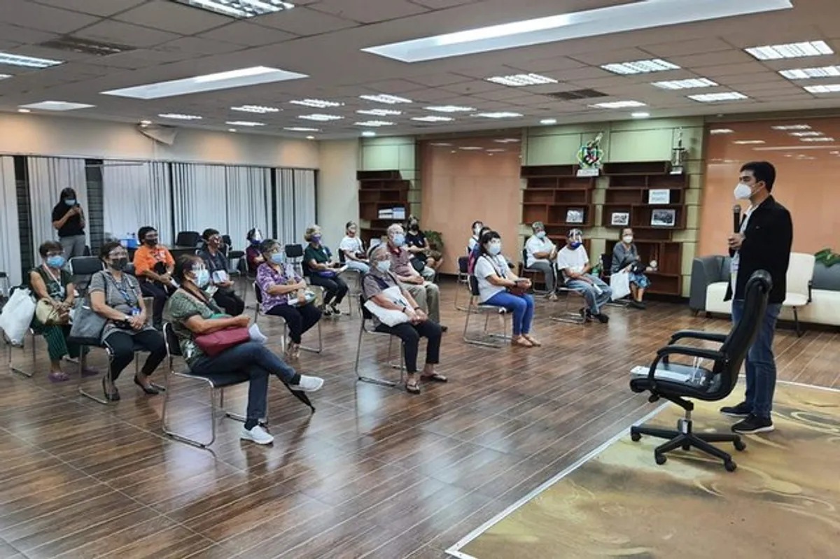 Pasig City grants gratuity pay for elderly workers laid off due to ...