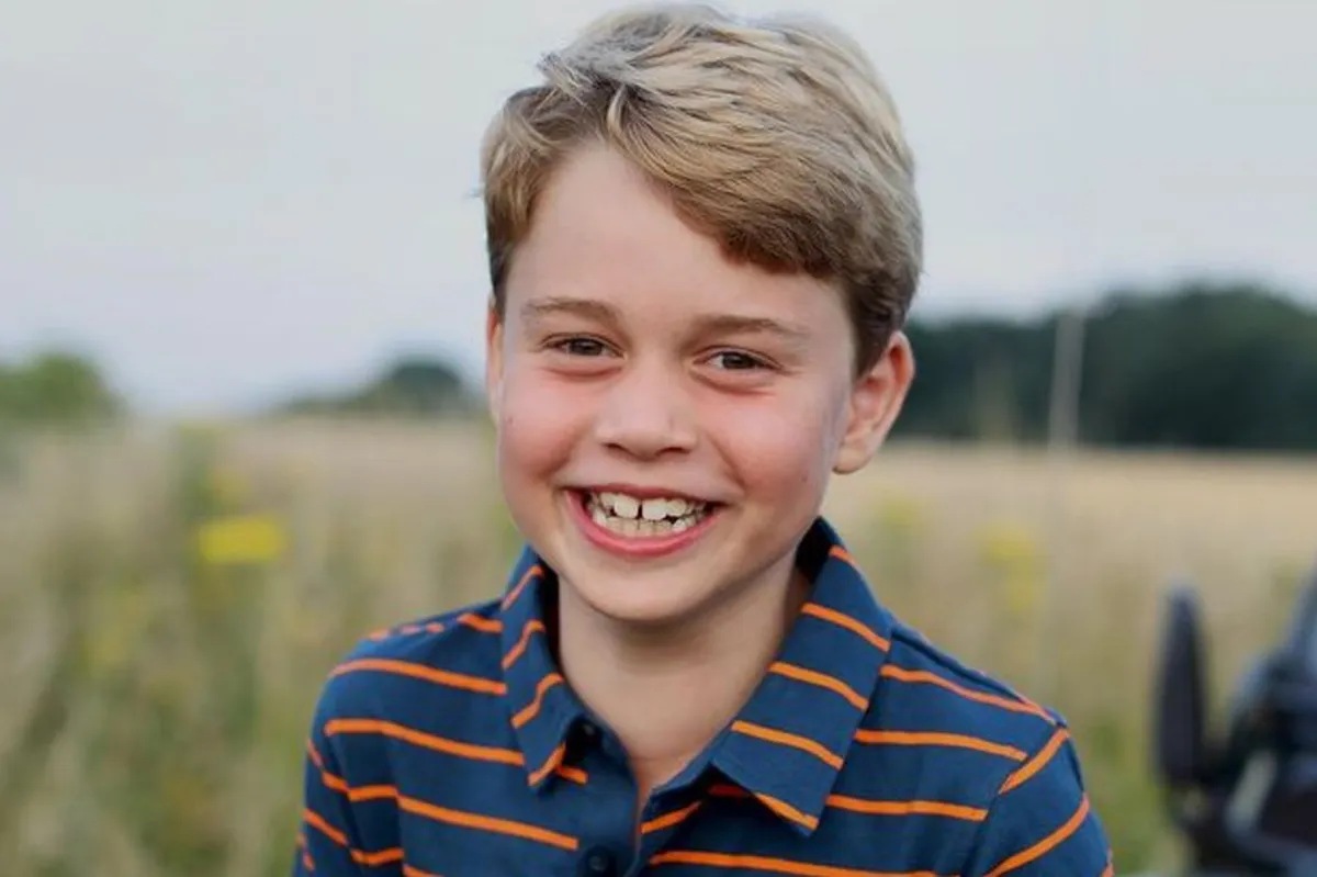 Britain's Prince George marks 8th birthday with a grin | ABS-CBN Lifestyle