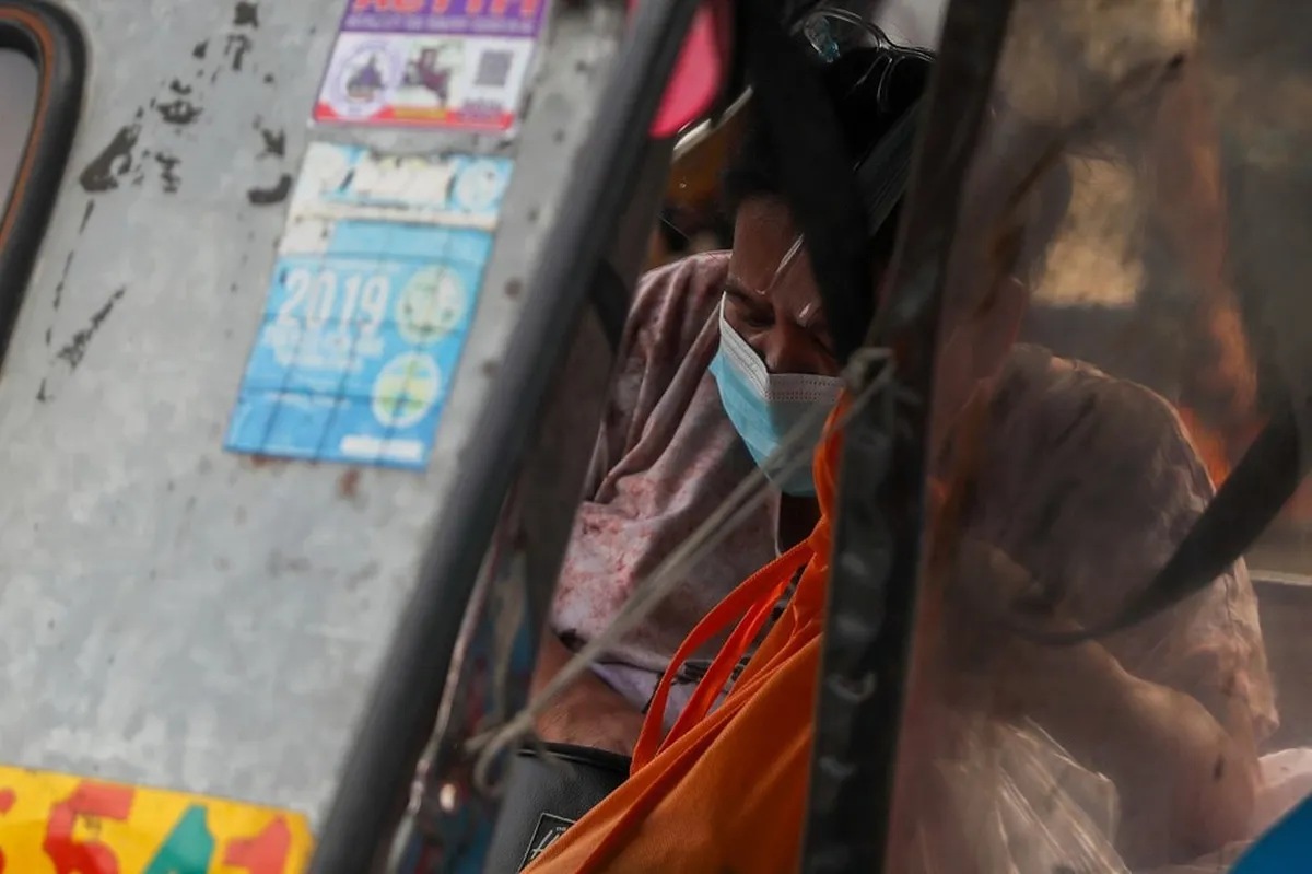 Duterte eyes free masks for Filipinos amid spike in COVID-19 cases ...
