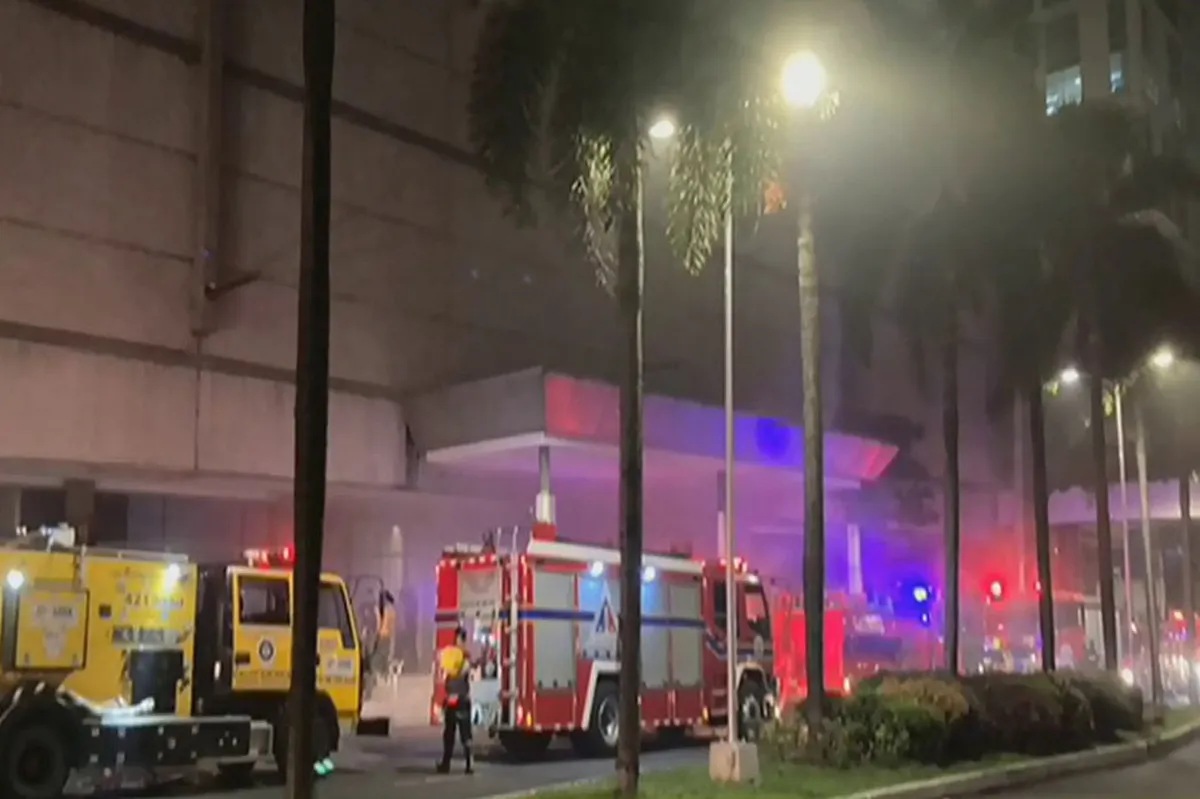 Bahagi ng SM Cubao nasunog; walang naitalang nasaktan | ABS-CBN News