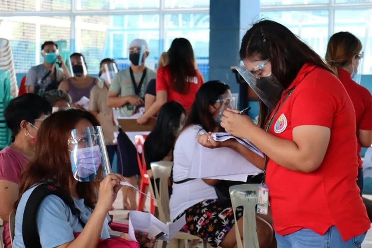 Ilang benepisyaryo, LGU may nakitang ilang hamon sa pamimigay ng ECQ ...