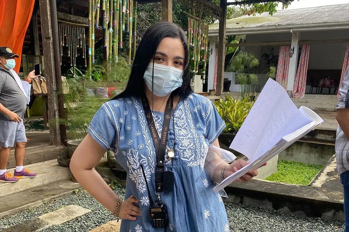 Sunshine Dizon praised as an 'actor's director' | ABS-CBN Entertainment