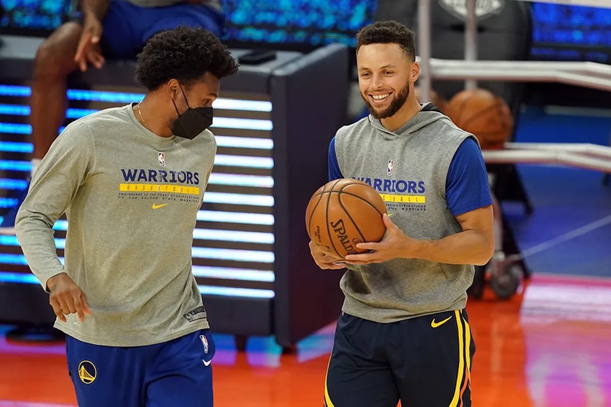 NBA: Steph Curry's offensive explosion helps Warriors crush Rockets ...