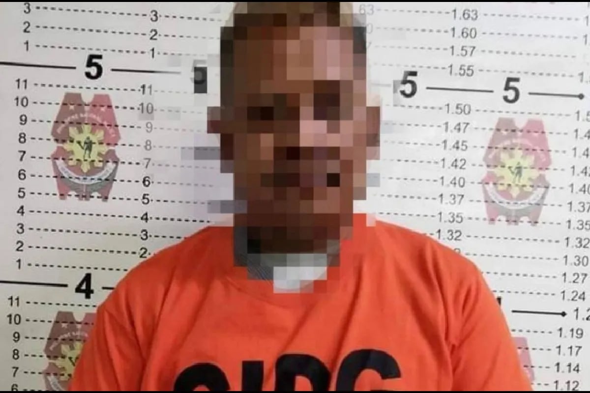Nagpakilalang NBI agent, tiklo sa pagbebenta ng armas | ABS-CBN News Nagpakilalang NBI agent, tiklo sa pagbebenta ng armas | ABS-CBN News