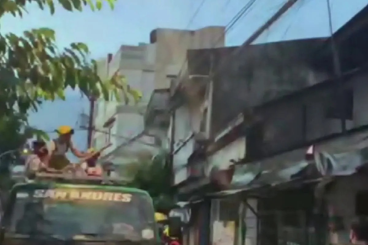 Sunog sumiklab sa residential area sa Cainta, Rizal | ABS-CBN News