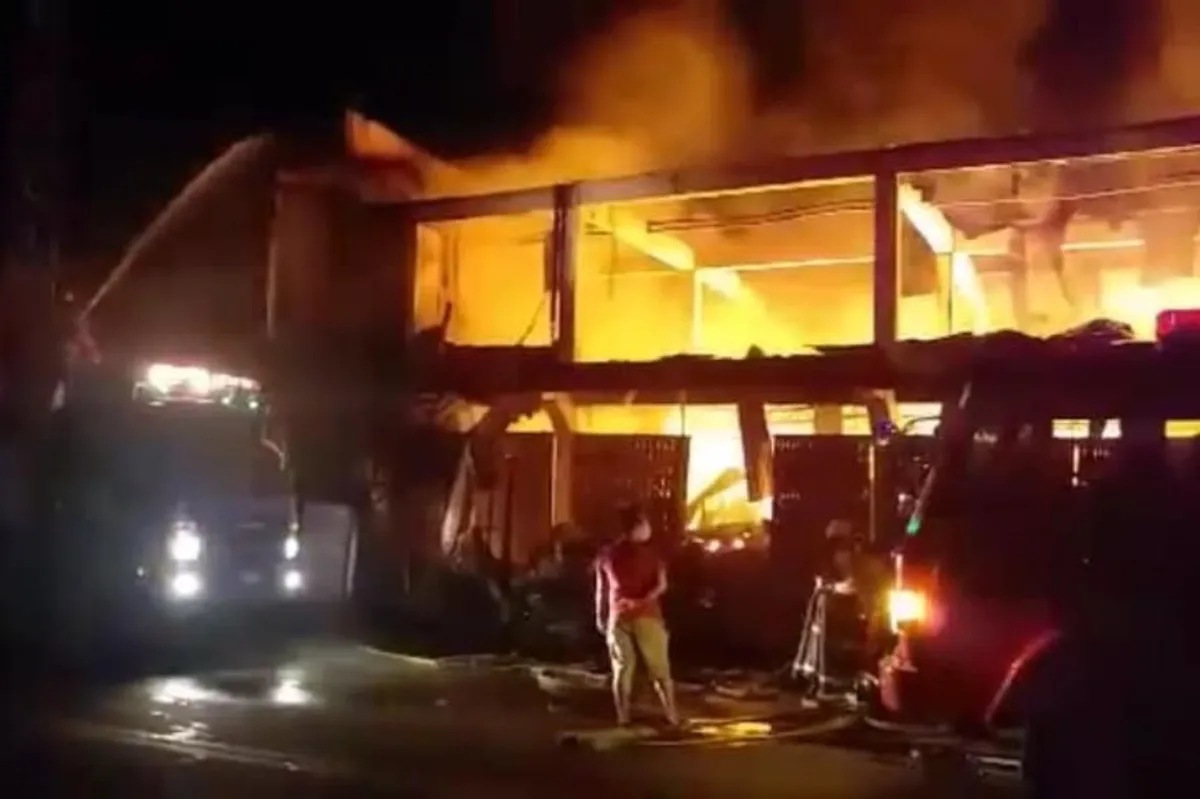 Higit P10-M halaga ng ari-arian natupok sa Lanao del Norte | ABS-CBN News Higit P10-M halaga ng ari-arian natupok sa Lanao del Norte | ABS-CBN News