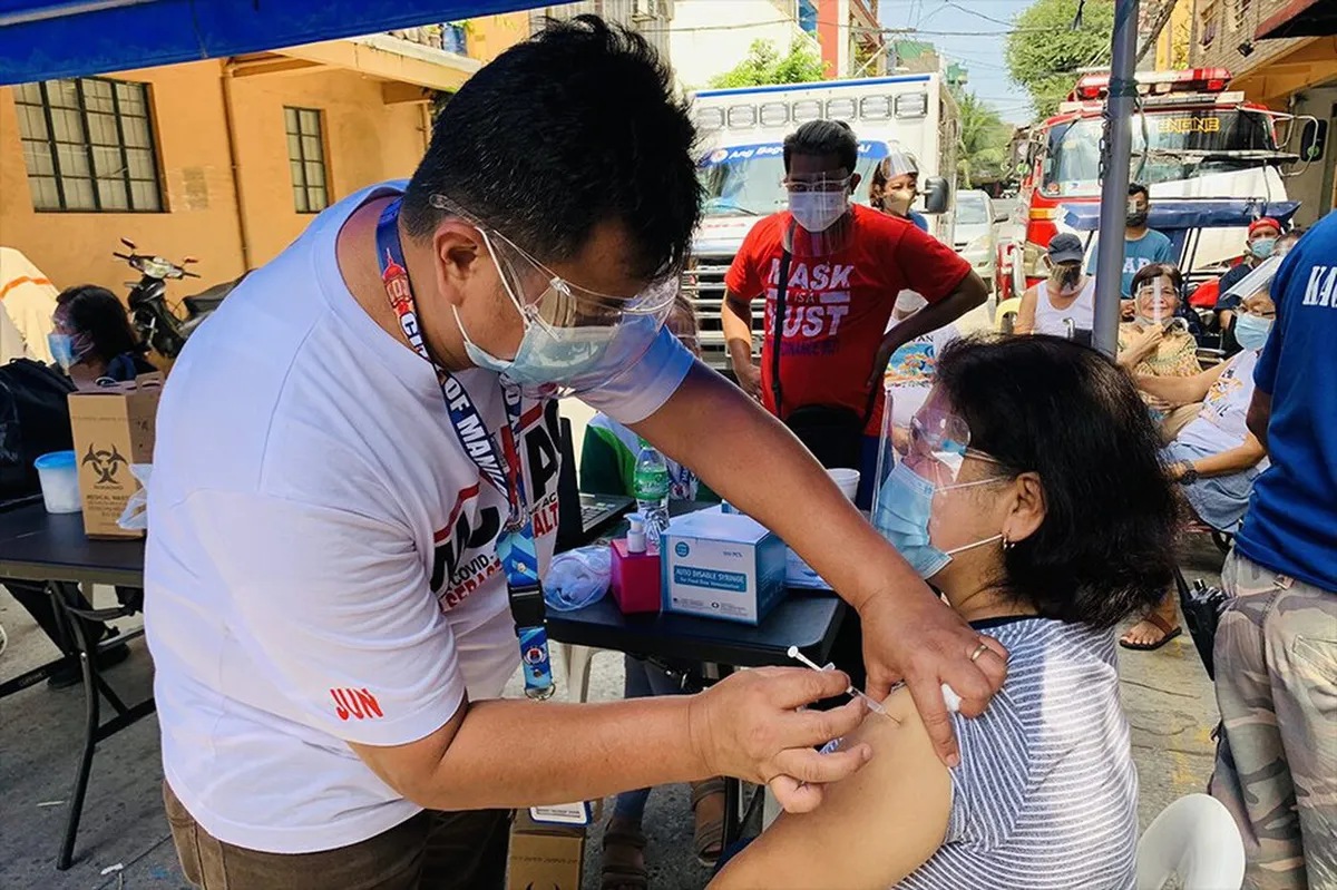 Gov’t to release protocol on vaccine prioritization for Filipinos with ...