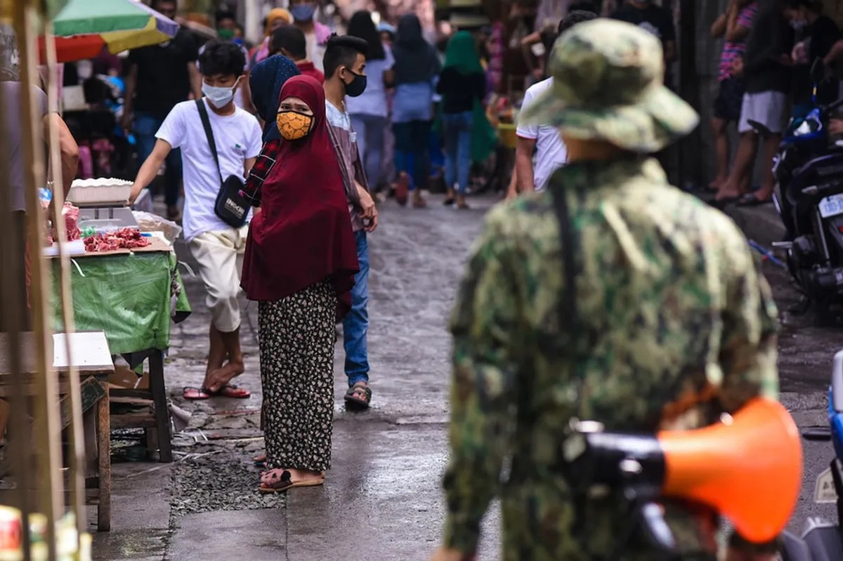 'Yantok'-wielding patrollers to check physical distancing vs COVID-19 ...