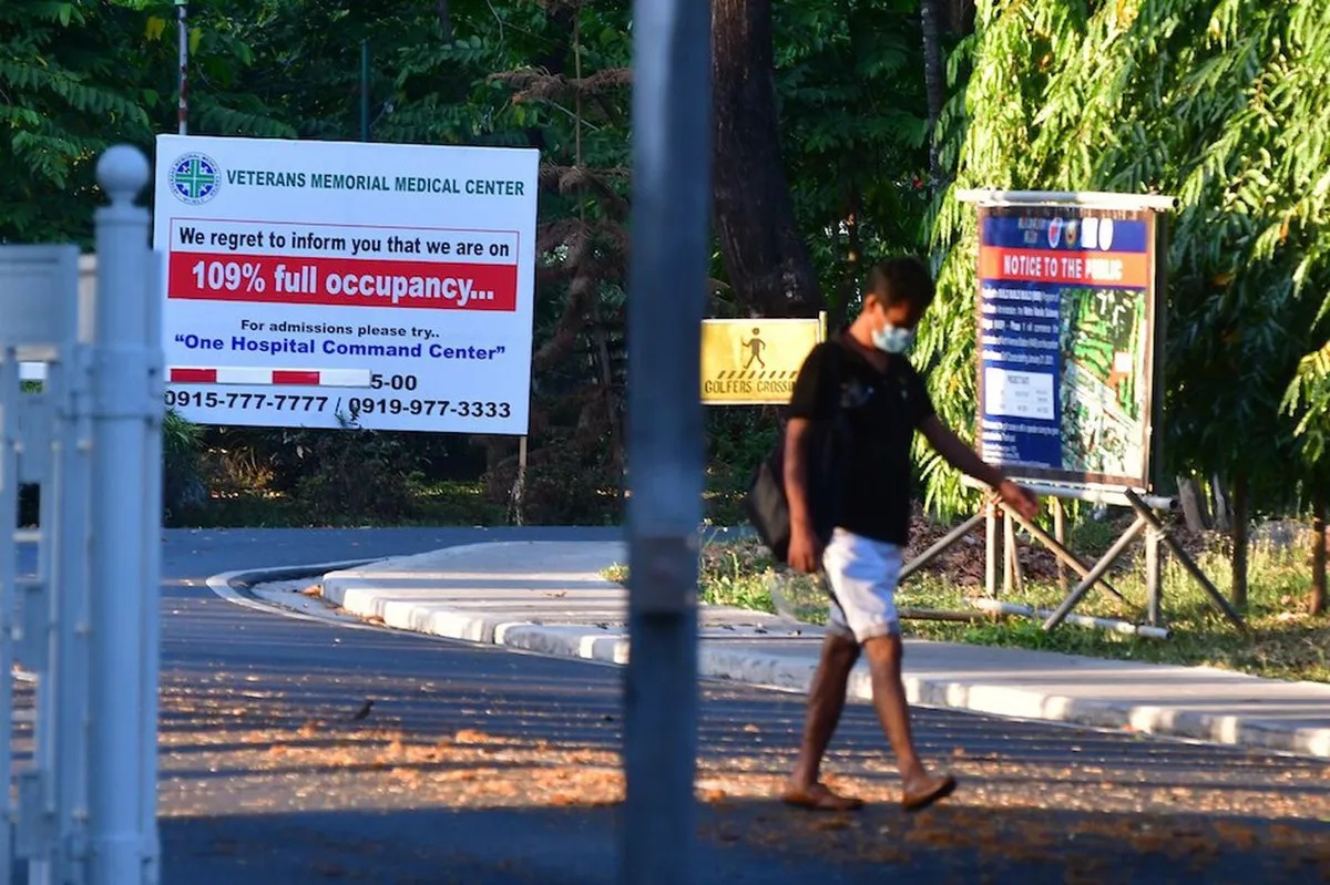 Mga ospital sagad na ang kapasidad, di pa rin umano nababayaran ng ...