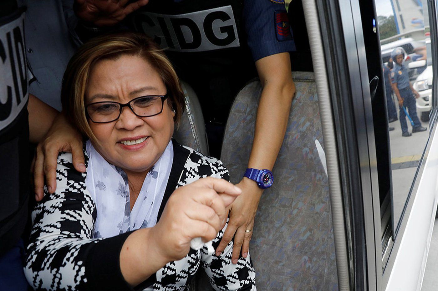 Murder convict claims De Lima received drug money from Jaybee Sebastian ...