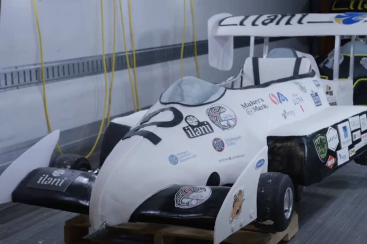 The fast and the flavorful? Edible car sets unusual Guinness world ...