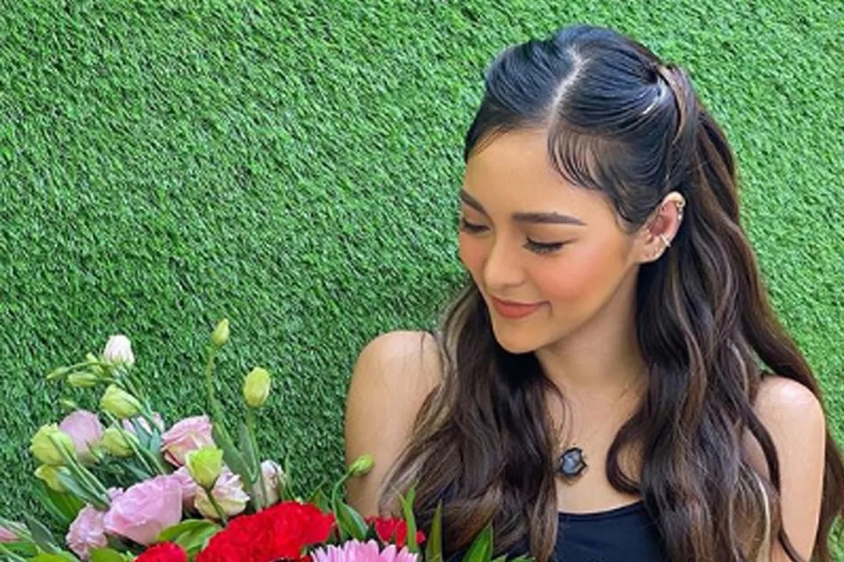 Kim Chiu rates her own horror movie 'U-Turn' | ABS-CBN Entertainment