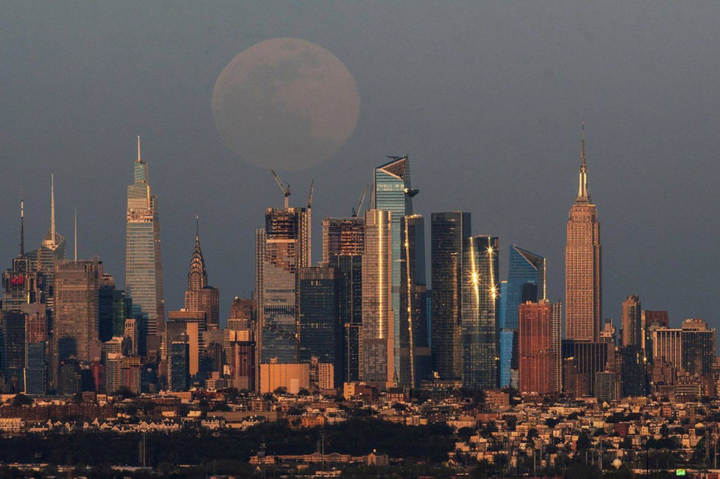 THE DAY IN PHOTOS: April 27, 2021 | ABS-CBN News