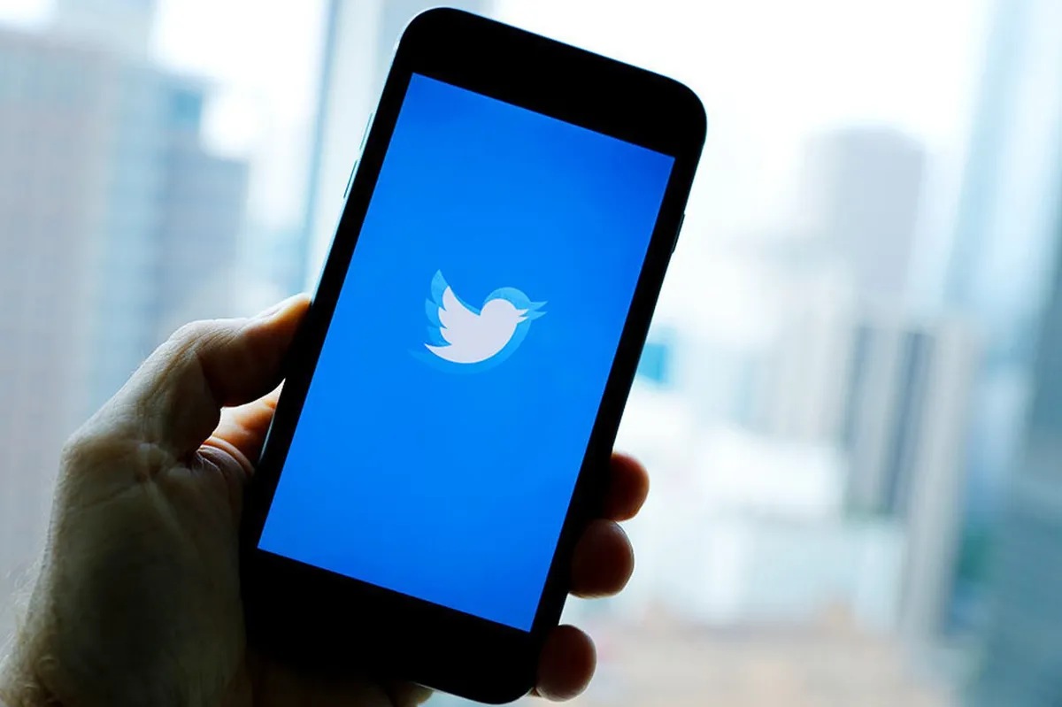 Twitter is testing how its misinformation labels can be more obvious ...