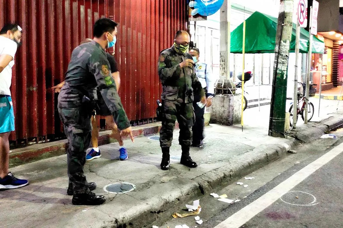 Lalaki patay sa pamamaril sa Baclaran | ABS-CBN News Lalaki patay sa pamamaril sa Baclaran | ABS-CBN News