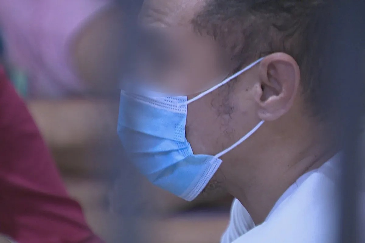Tuberong nag-aayos ng tagas sa police station nahulihan ng droga | ABS ...