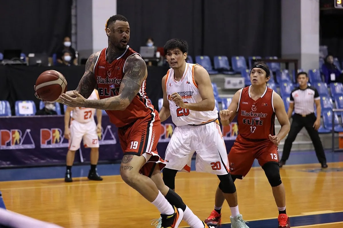PBA: Blackwater rookie Maurice Shaw 'not in very good condition,' admits coach | ABS-CBN Sports