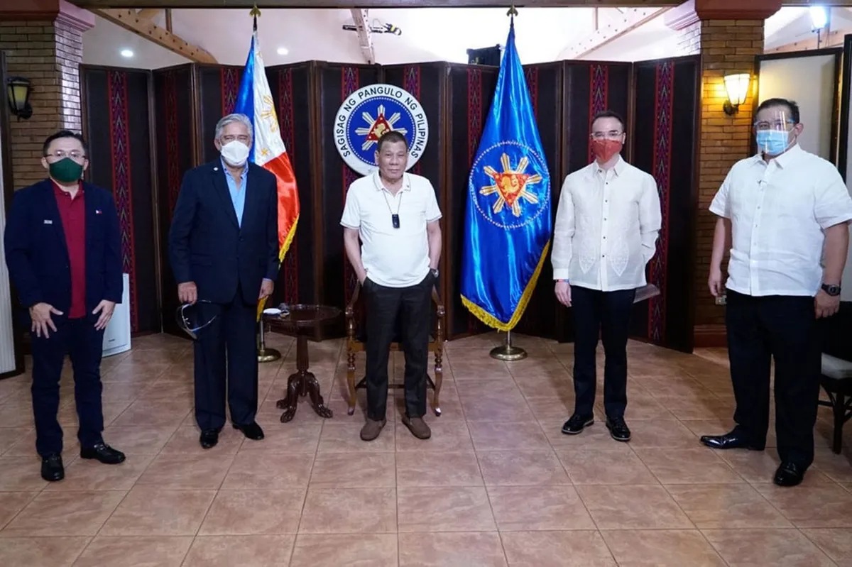 Duterte meets with Congress leaders over anti-corruption, red tape ...
