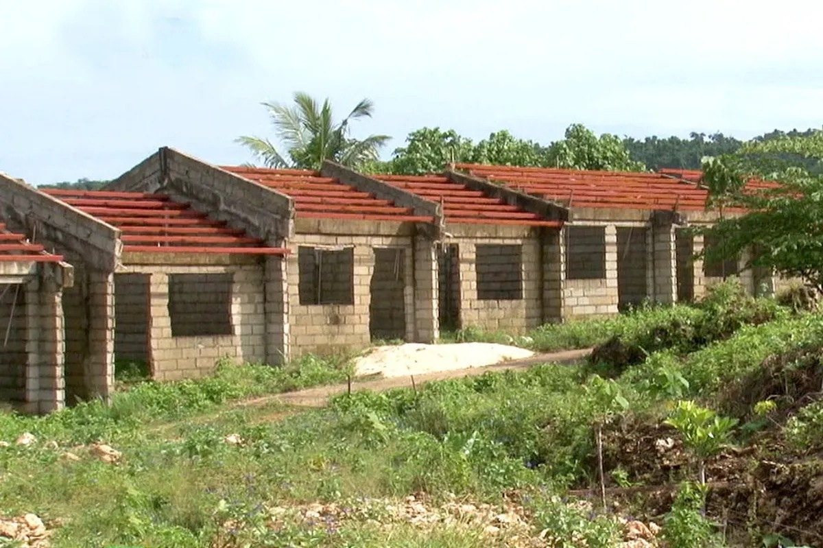 Only 65 pct of houses for Yolanda victims complete 7 years since super ...