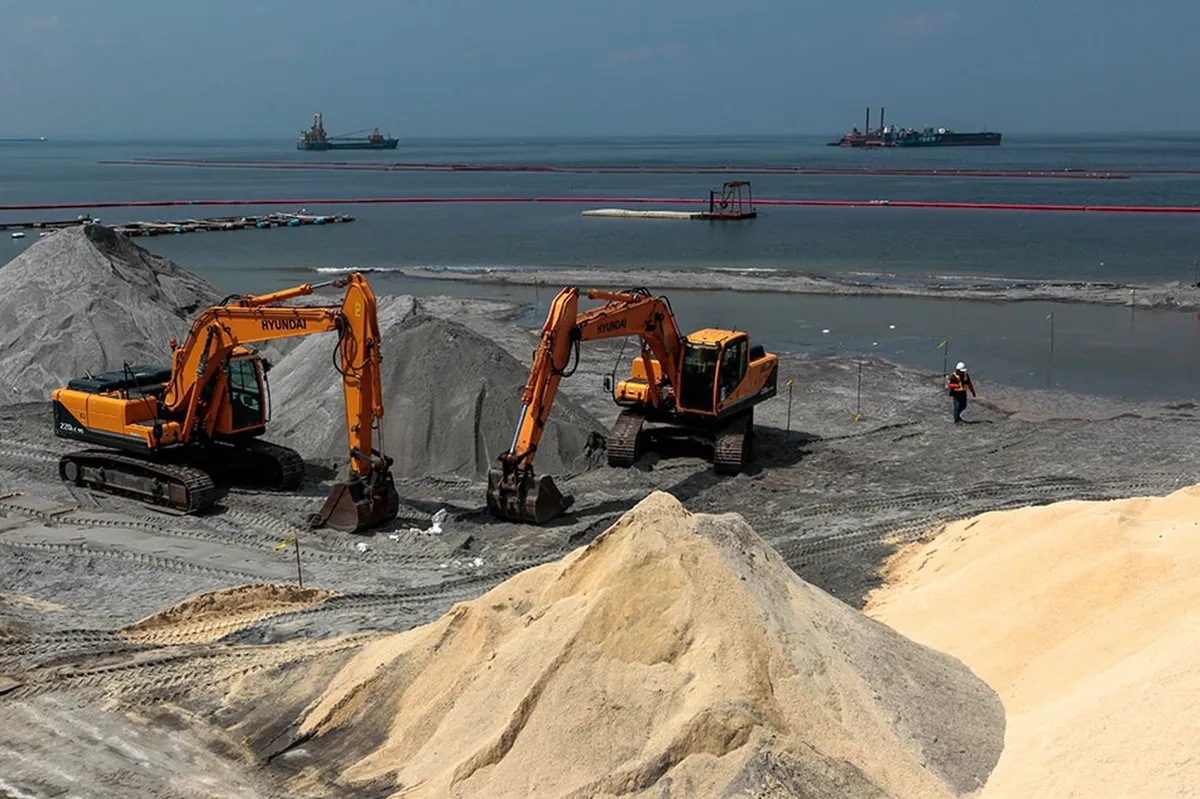 Environment chief suspends dolomite mining ops in Cebu source of Manila ...