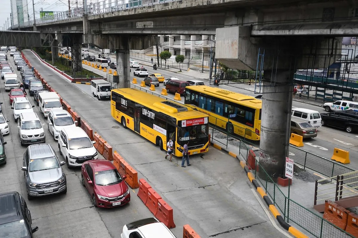 More buses with left side doors to be deployed along EDSA: DOTr | ABS ...