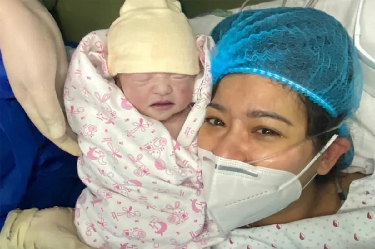 Assunta de Rossi gives birth to 'miracle baby' Fiore | ABS-CBN ...