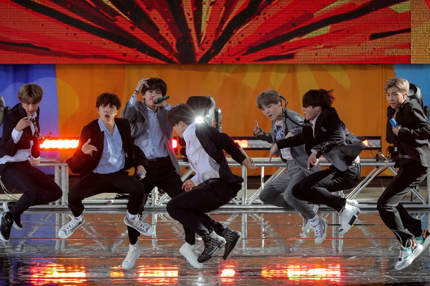 WATCH: BTS takes VMA stage to perform 'Dynamite' | ABS-CBN Entertainment