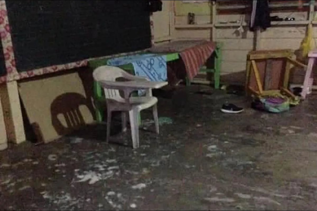 Lalaking naka-quarantine, patay sa saksak sa barangay isolation ... Lalaking naka-quarantine, patay sa saksak sa barangay isolation ...