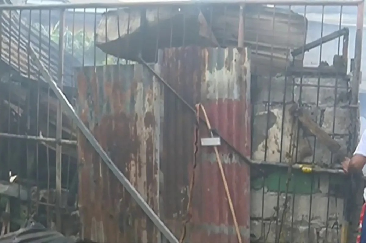 140 pamilya apektado sa sunog sa Commonwealth, QC | ABS-CBN News