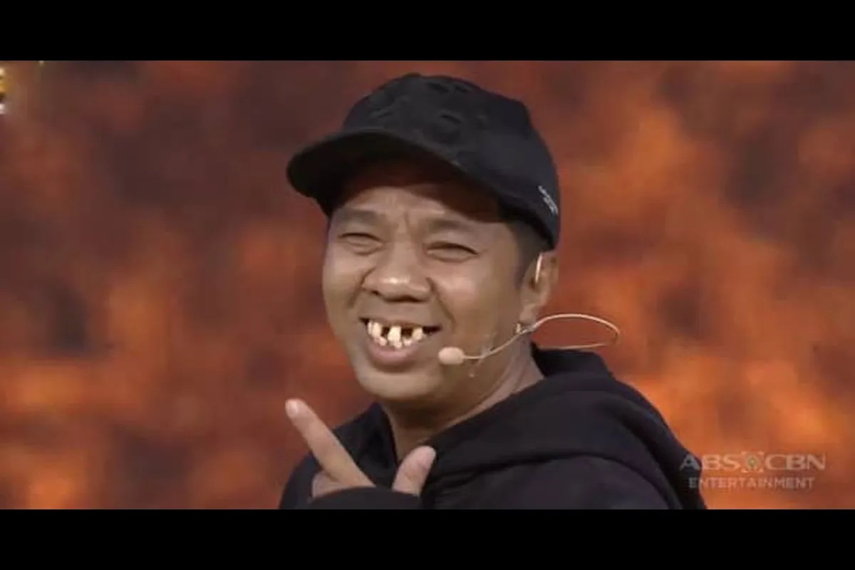 Long Mejia KalokaLike, ipinakita ang kanyang “Killer smile” | It’s ...