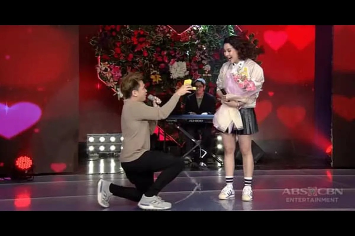 WATCH: Yael Yuzon proposes to Karylle on It’s Showtime! | ABS-CBN ...