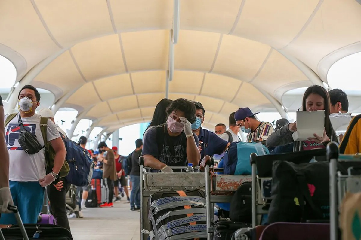 Philippines sends home 4,000 stranded OFWs | ABS-CBN News