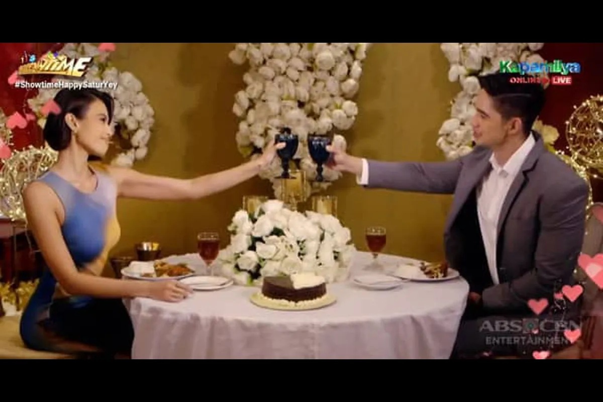 Michelle Dee and Oliver’s date after ‘EXpecially For You’ | It’s Showtime | ABS-CBN Entertainment