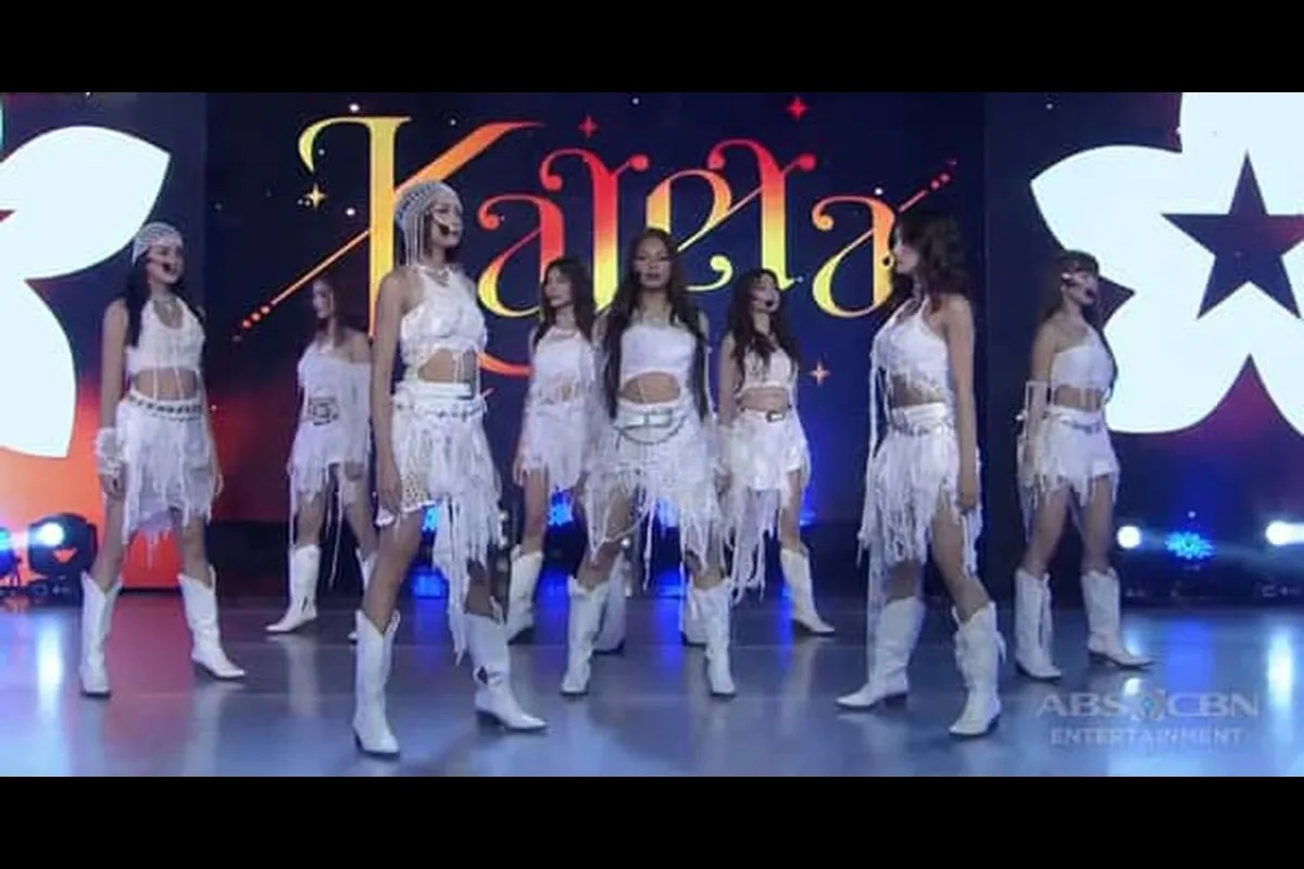 BINI performs their latest single “Karera” on It’s Showtime | ABS-CBN ...
