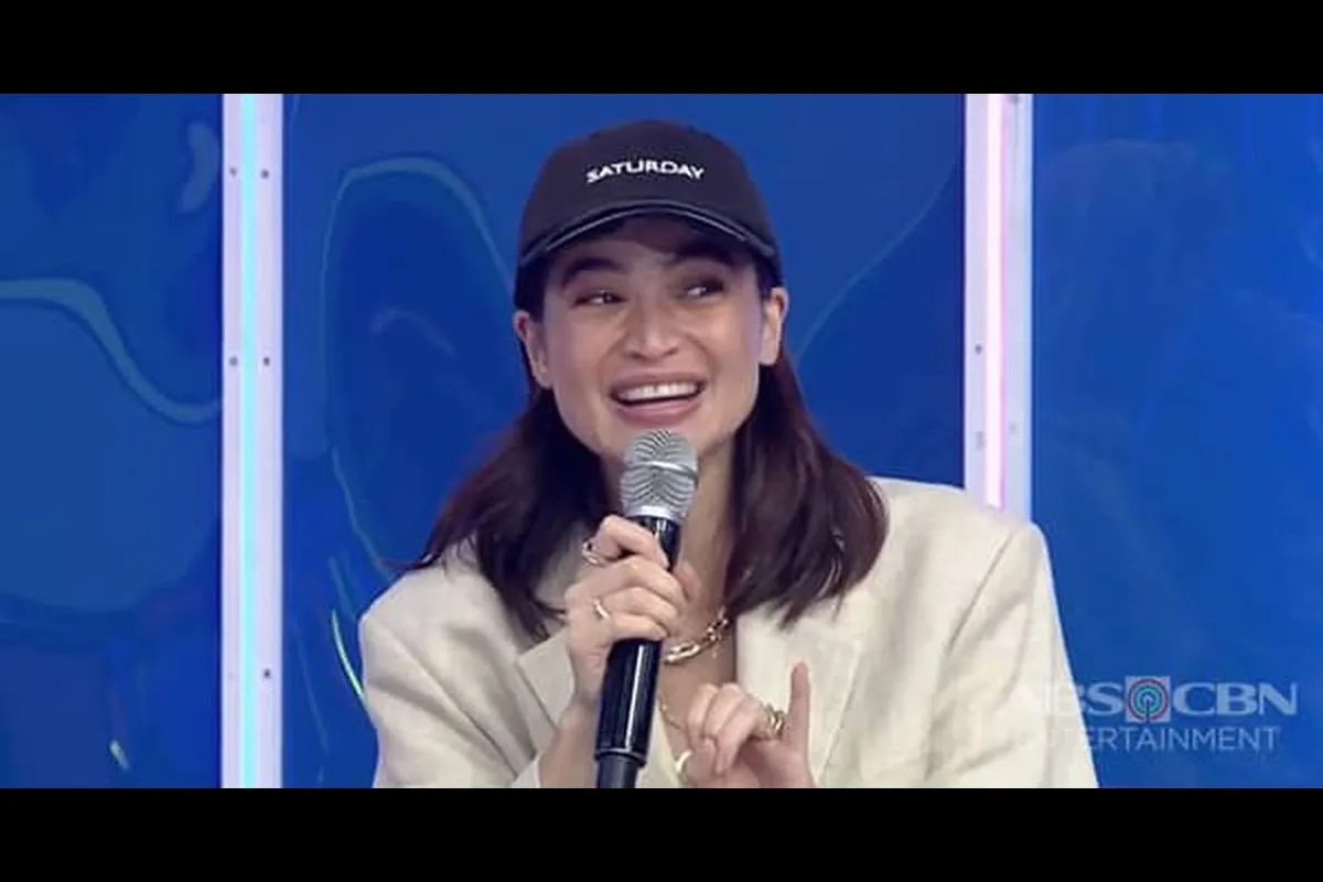 “Parang walang nangyari” Anne, pinagtawanan ng mga kasama | It’s Showtime | ABS-CBN Entertainment