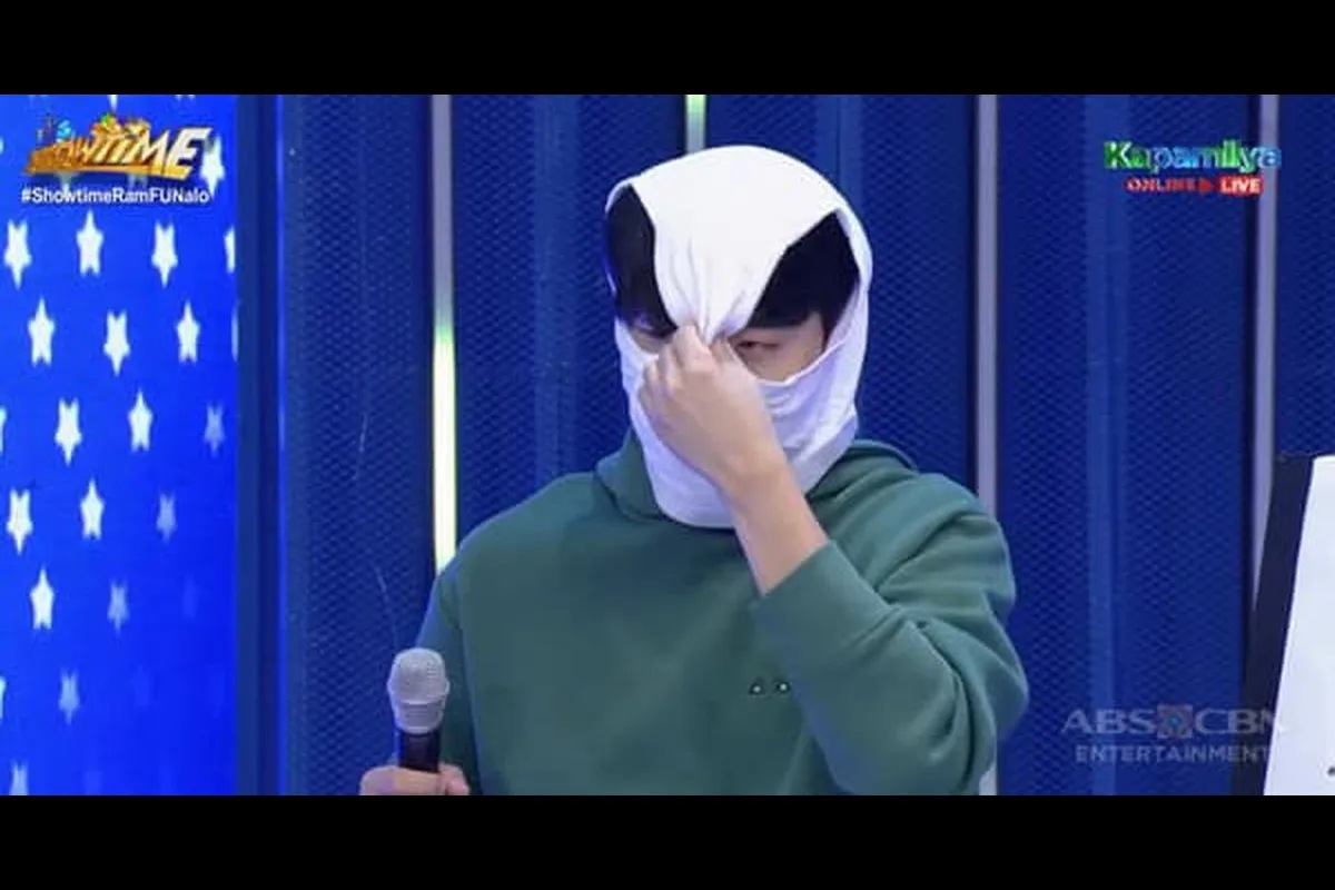 Ryan Bang, nagsuot ng underwear sa mukha bilang punishment | It’s ...